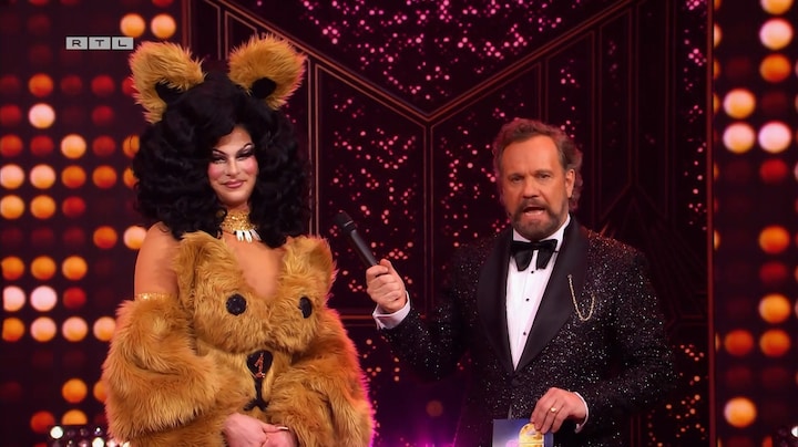 Van opiniepeiler tot flirterige queen: ‘Polly durft te flirten’