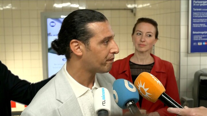 Ali B bij aankomst tweede dag rechtszaak: 'Heb mijn eigen beleving'