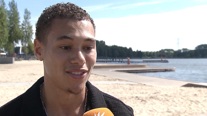 Knokke Off-acteur Eliyha wordt veel herkend: 'Zelfs bij tankstation'