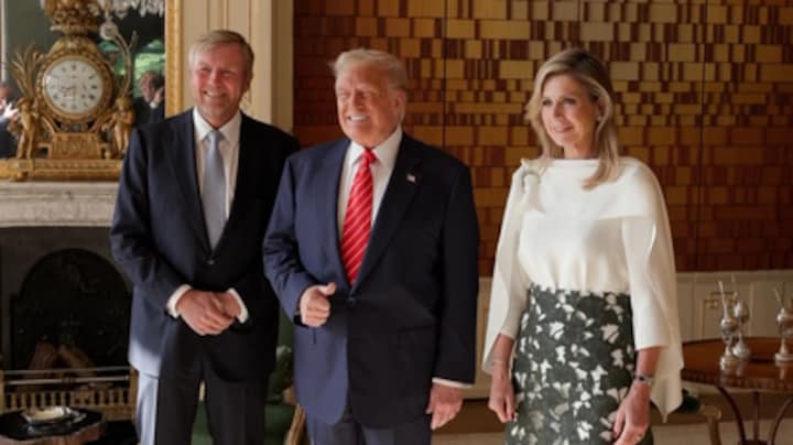 Trump poseert met koning en koningin na nachtje slapen in paleis: 'Dat ...