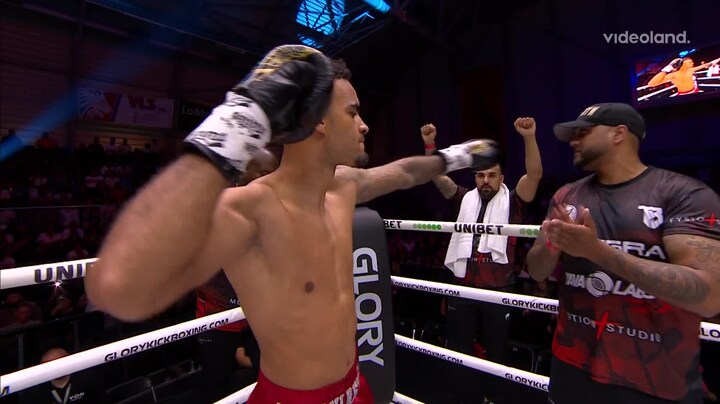 Samenvatting Glory 93: Endy Semeleer vs. Tyjani Beztati