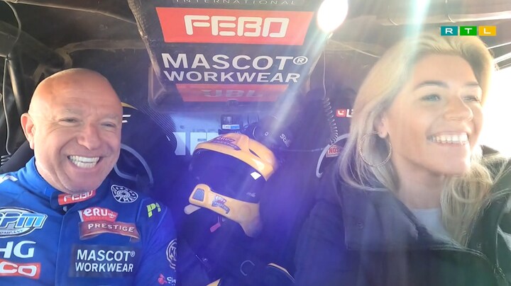 Nancy van de Ven probeert de bolide van Tim en Tom Coronel uit