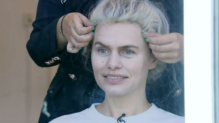 Nicolette van Dam ondergaat flinke metamorfose voor film Juf Braaksel ...