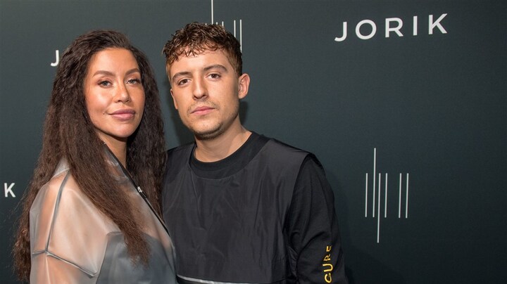 Lil' Kleine en Jaimie Vaes samen gespot op Ibiza na vermeende mishandeling