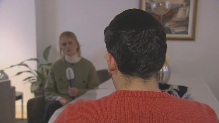 Daniel reed de hele nacht Israëliërs naar Schiphol: 'Durfden geen taxi ...