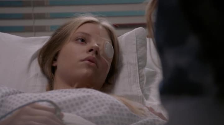 Nola belandt in het ziekenhuis in GTST: 'Wat is er gebeurd?'