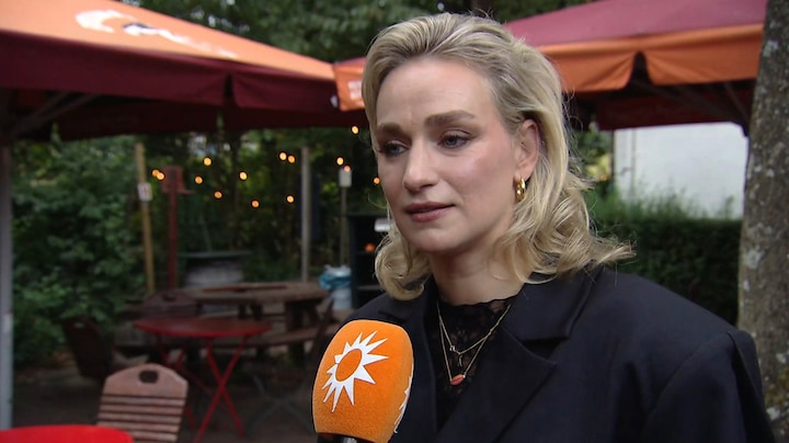 GTST-actrice Puck Pomelien Busser onthult Playboy-cover: 'Smaakt naar meer'