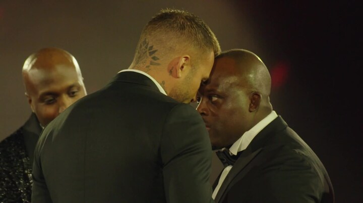 Melvin Manhoef gaat zes rondes lang ‘oorlog voeren’ tegen Dave Roelvink