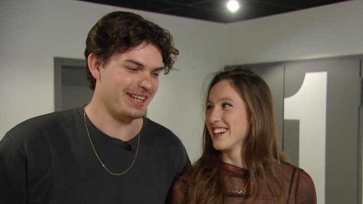 Suzanne Schulting en Sam van Royen hebben 'als tieners lopen tongen' na ...