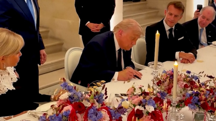 Trump heeft akkoord met Iran getekend: 'Dit was niet makkelijk'