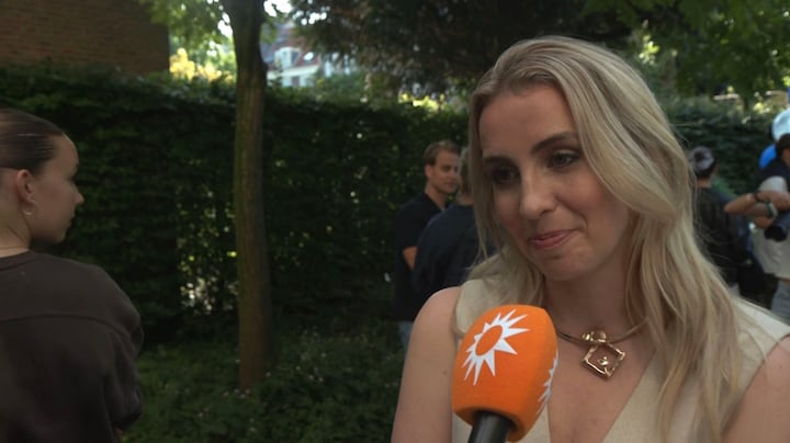 Nieuwe liefde van Iris Enthoven is een oude bekende: 'Heel verliefd en dankbaar'