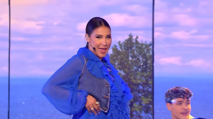 Janice Blok krijgt de hele zaal mee met ‘Money Money Money’