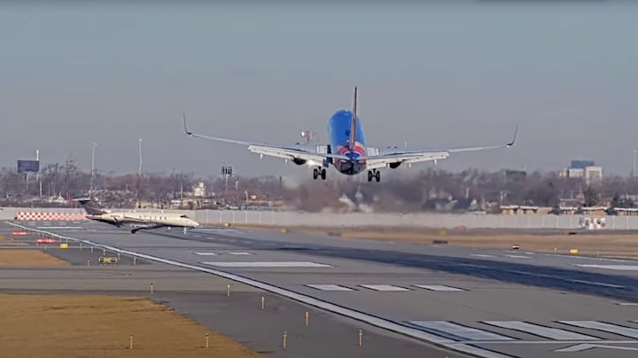 In beeld: piloot voorkomt vliegramp bij landing in Chicago